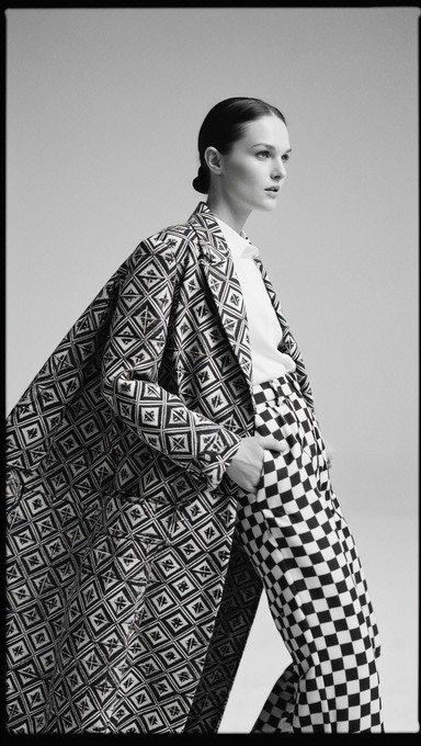 Free Geometric Fashion Portrait Image - Fashion, Geometric, Monochrome ...